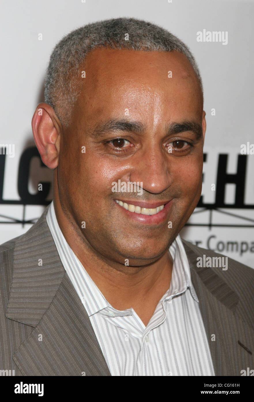 Jul 26, 2007 - New York, NY, USA - OMAR MINAYA at the arrivals of 'El ...