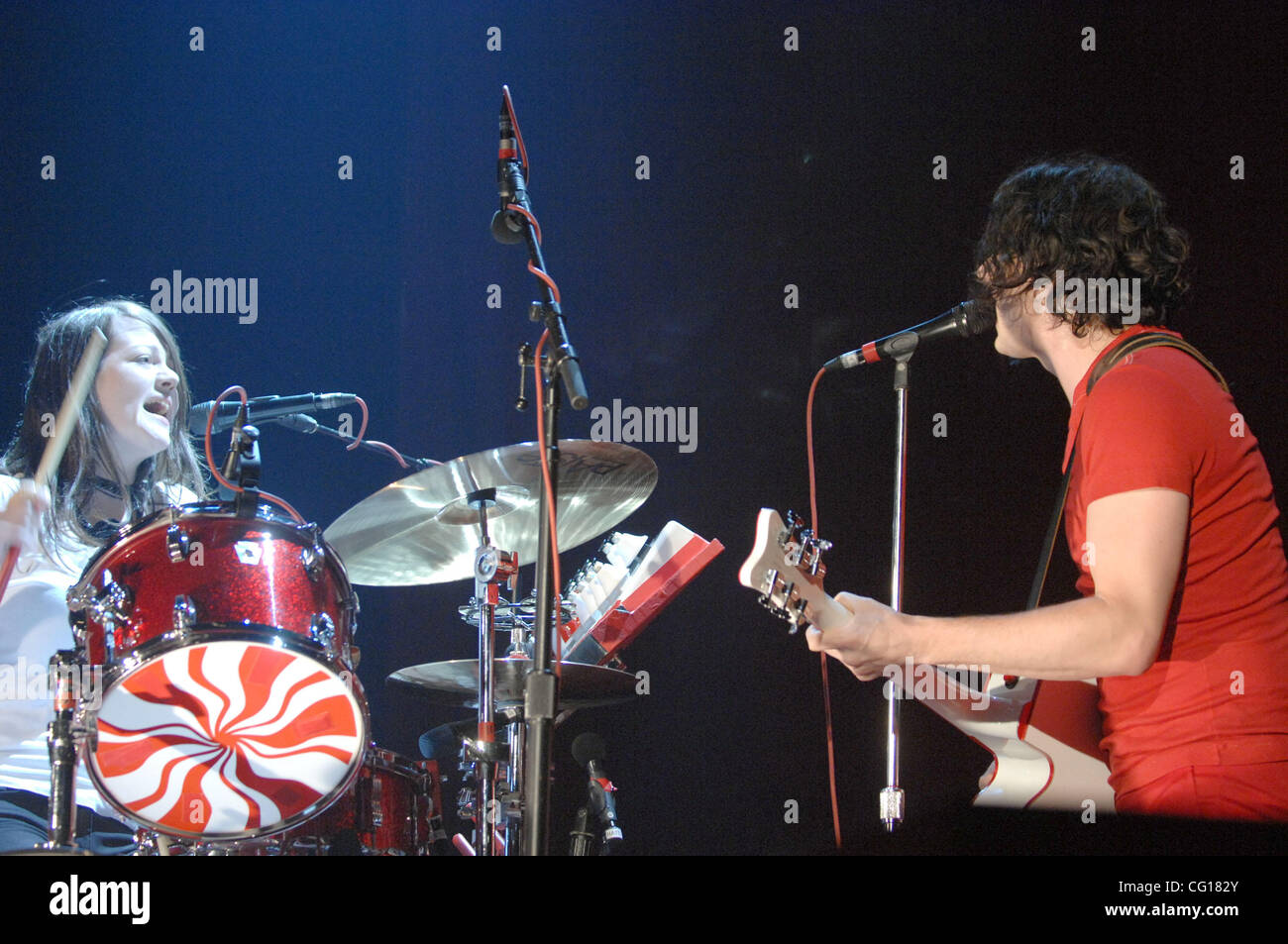 Jul. 29, 2007; Myrtle Beach, SC USA; (L-R) Drummer MEG WHITE and ...