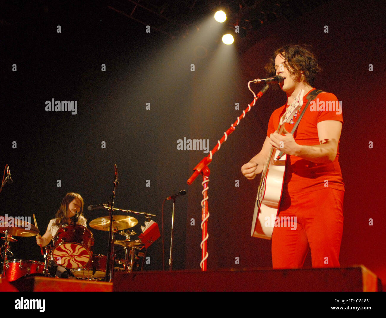 Jul. 29, 2007; Myrtle Beach, SC USA; (L-R) Drummer MEG WHITE and ...