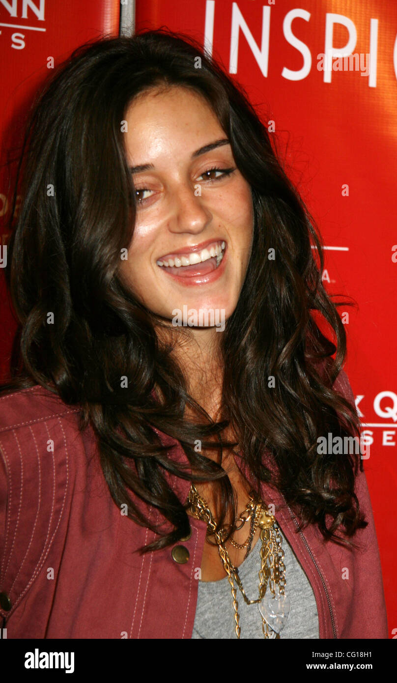 Jul 30, 2007 - Hollywood, CA, USA - CAROLINE D'AMORE arriving at the ...