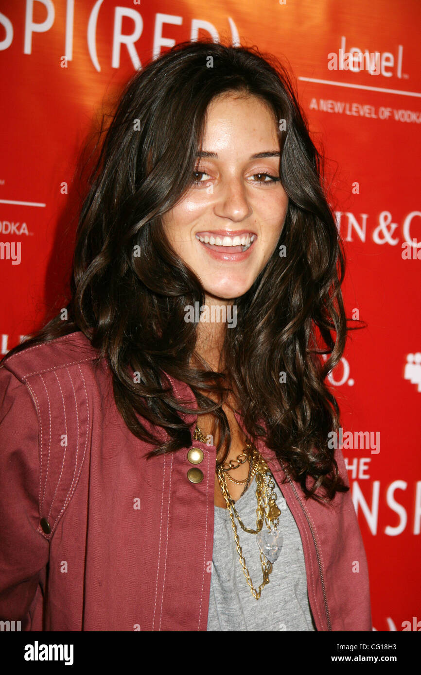 Jul 30, 2007 - Hollywood, CA, USA - CAROLINE D'AMORE arriving at the ...