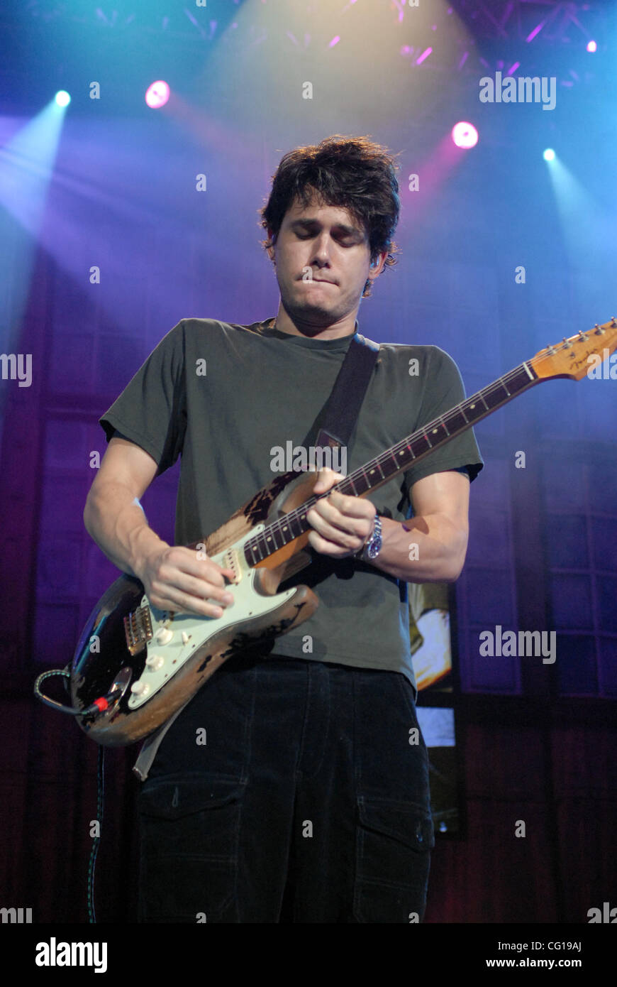 John mayer performs live in hi-res stock photography and images - Alamy