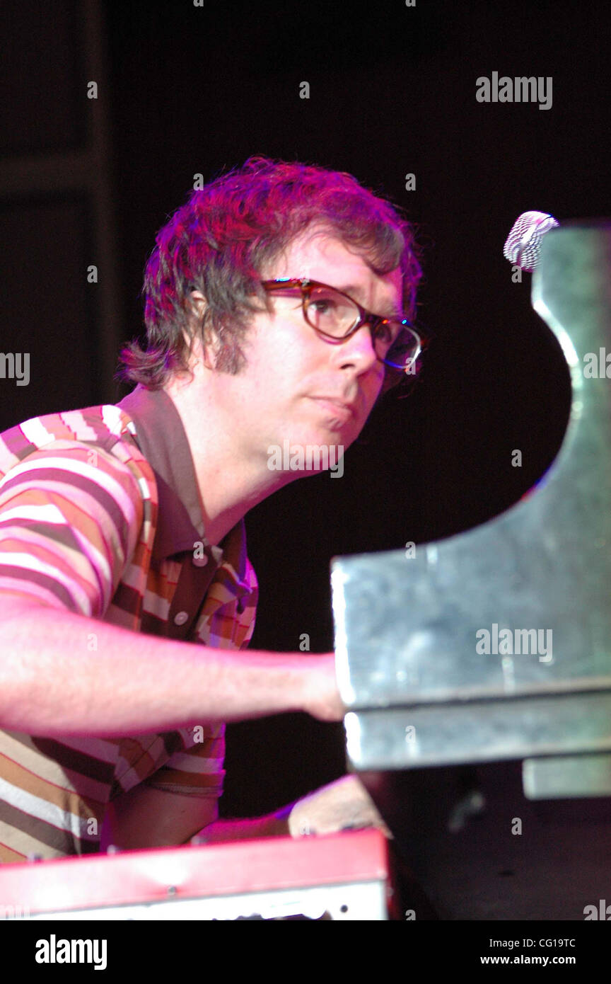 Singer Ben Folds performs at the Walnut Creek Amphitheater in Raleigh ...