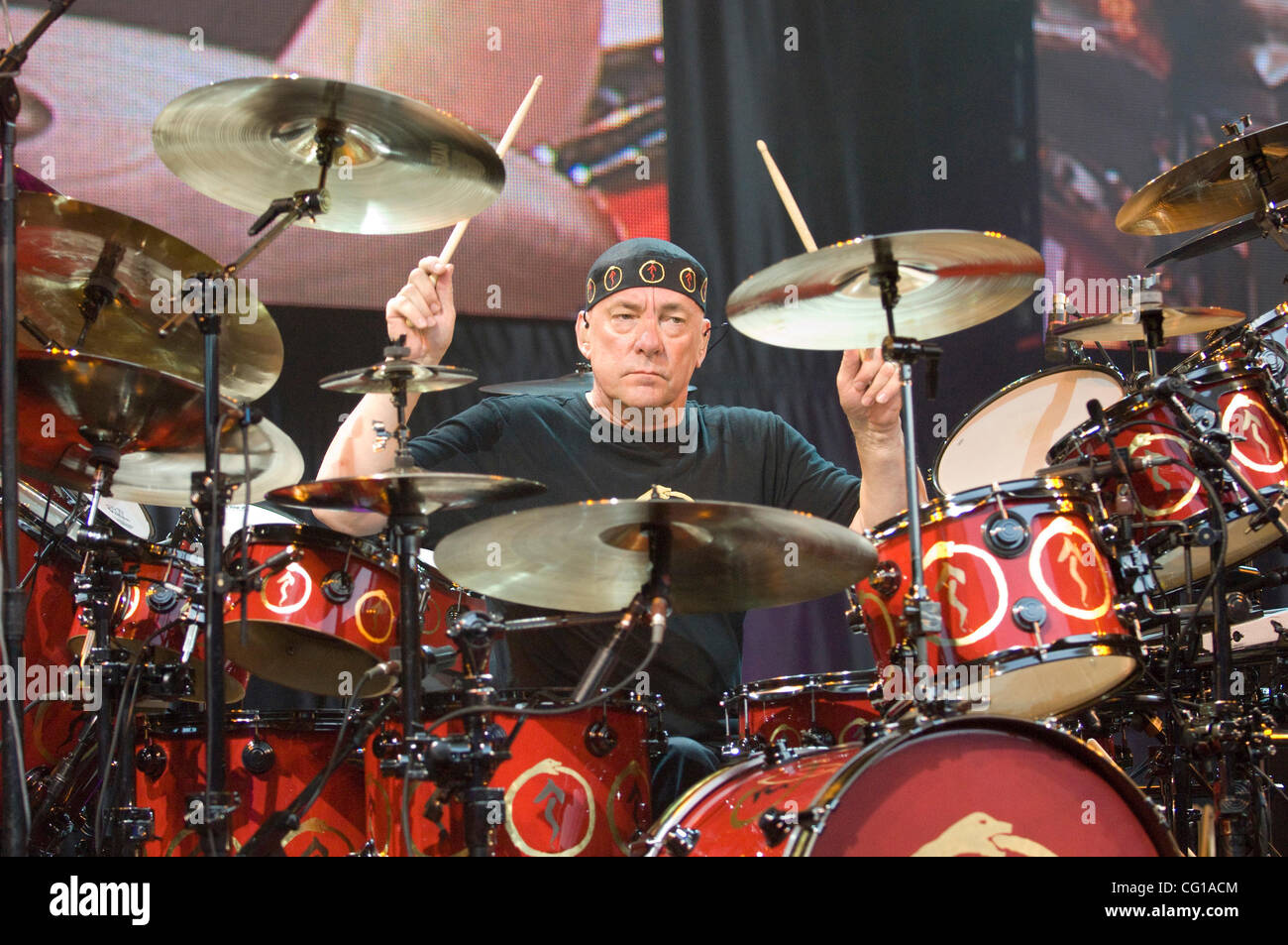 Neil peart hi-res stock photography and images - Alamy