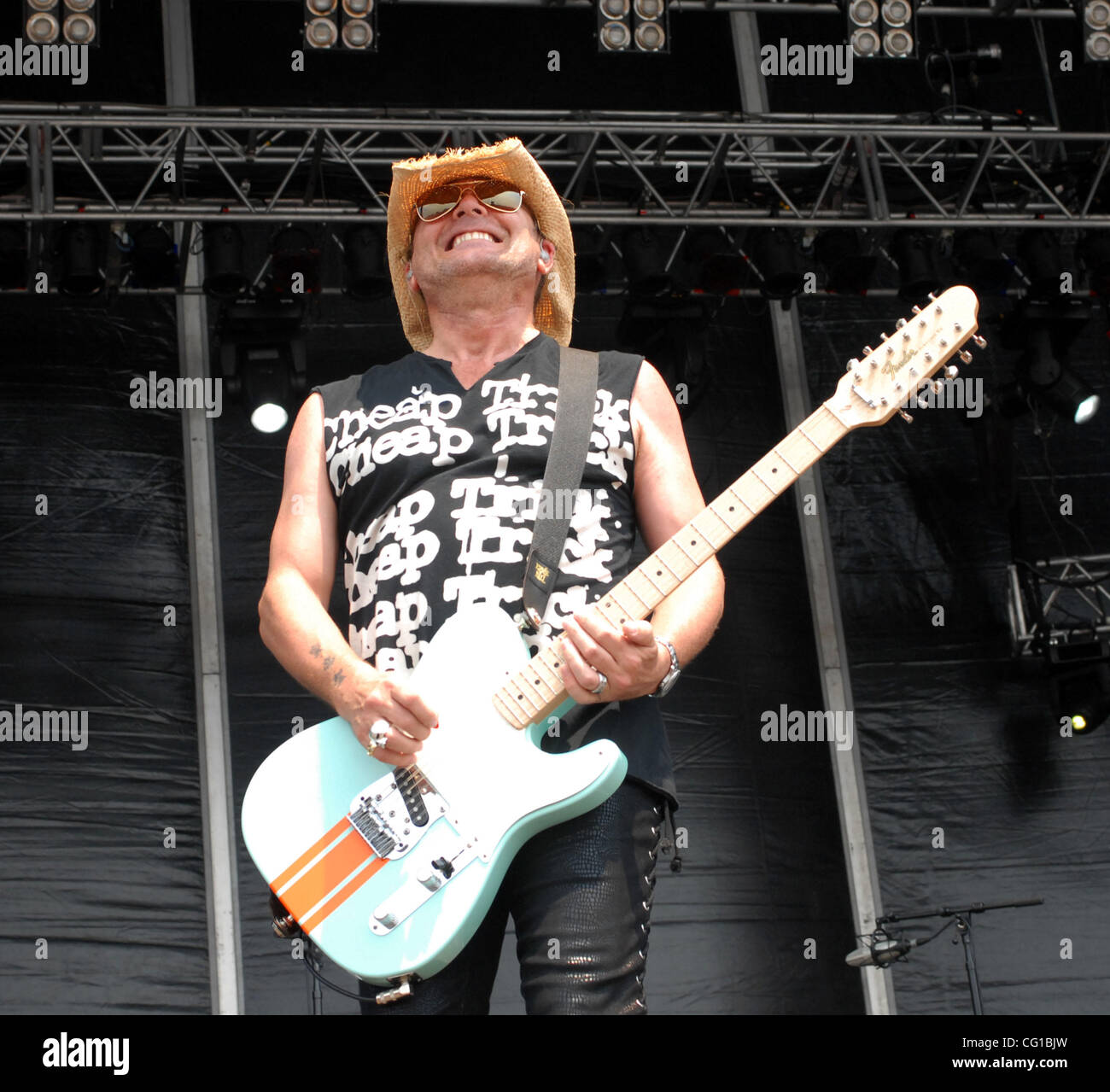 Aug 04, 2007 - Baltimore, MD, USA - Singer ROBIN ZANDER of the band ...