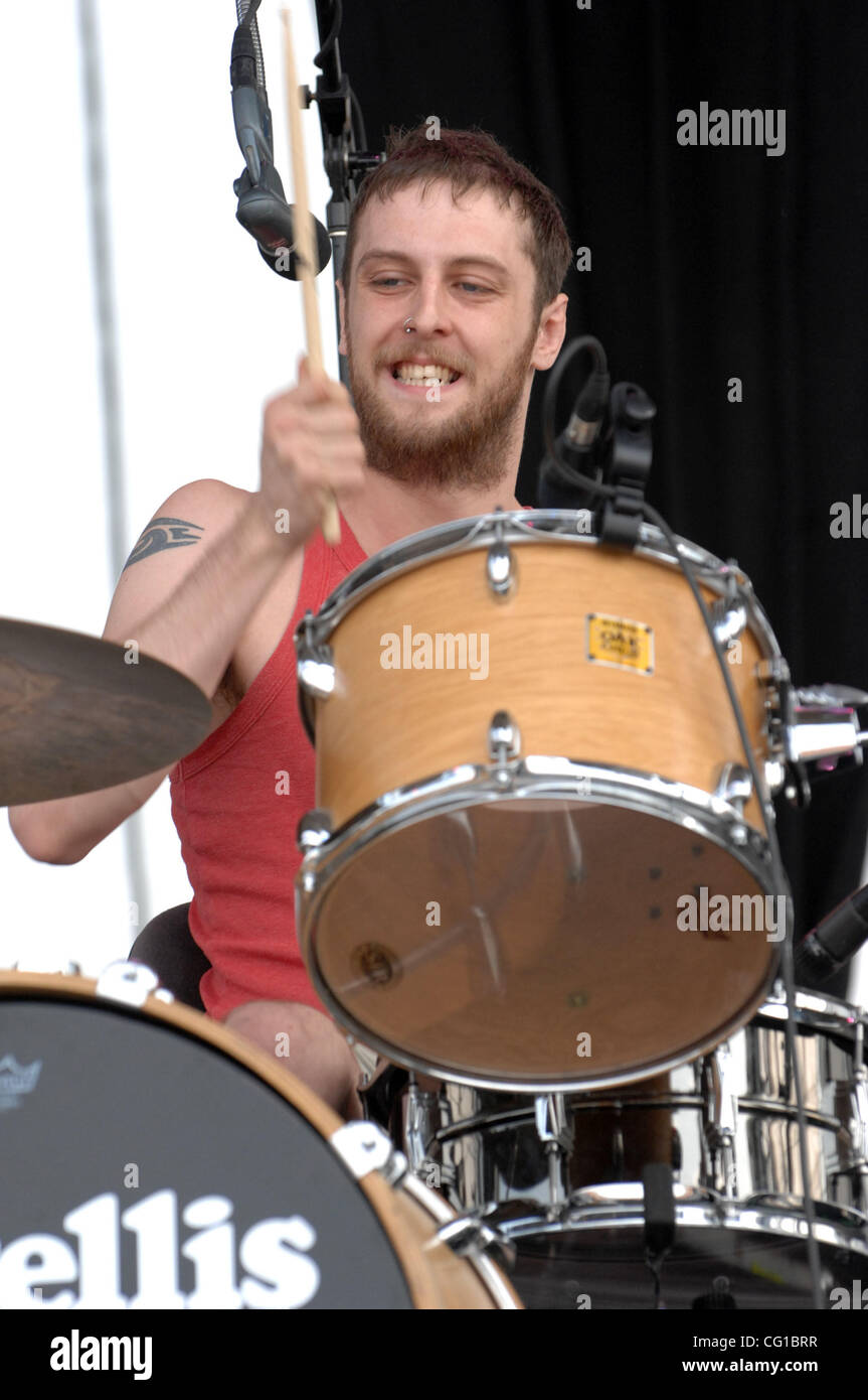 Aug 04, 2007 - Baltimore, MD, USA - Drummer MINCE FRATELLI of the band ...