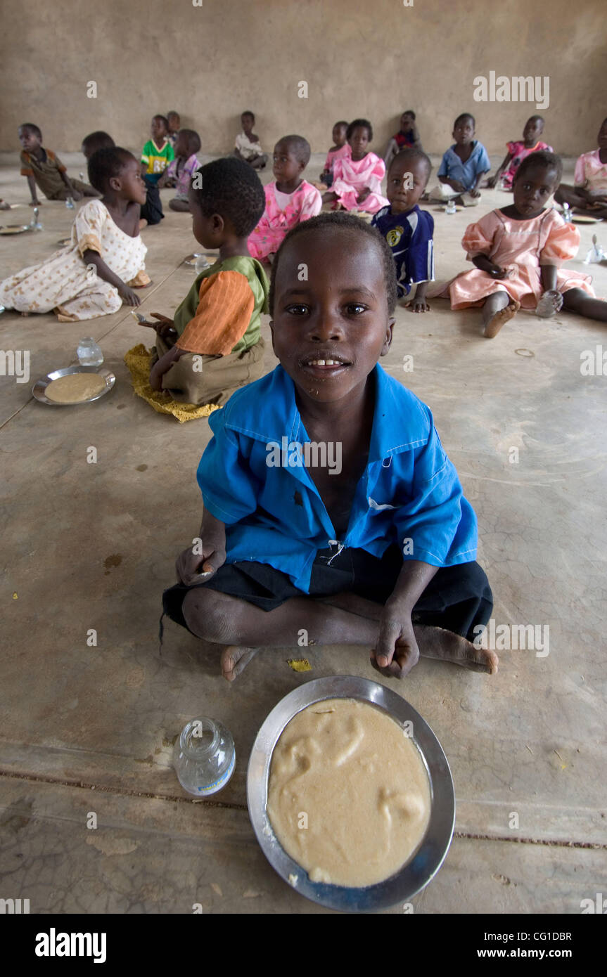 Group of orphans hi-res stock photography and images - Alamy