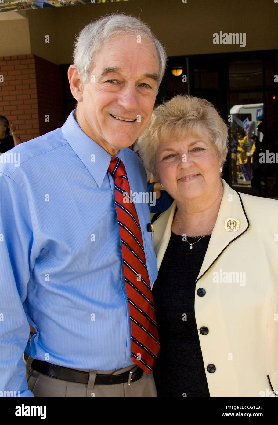 R 185 hi-res stock photography and images - Alamy