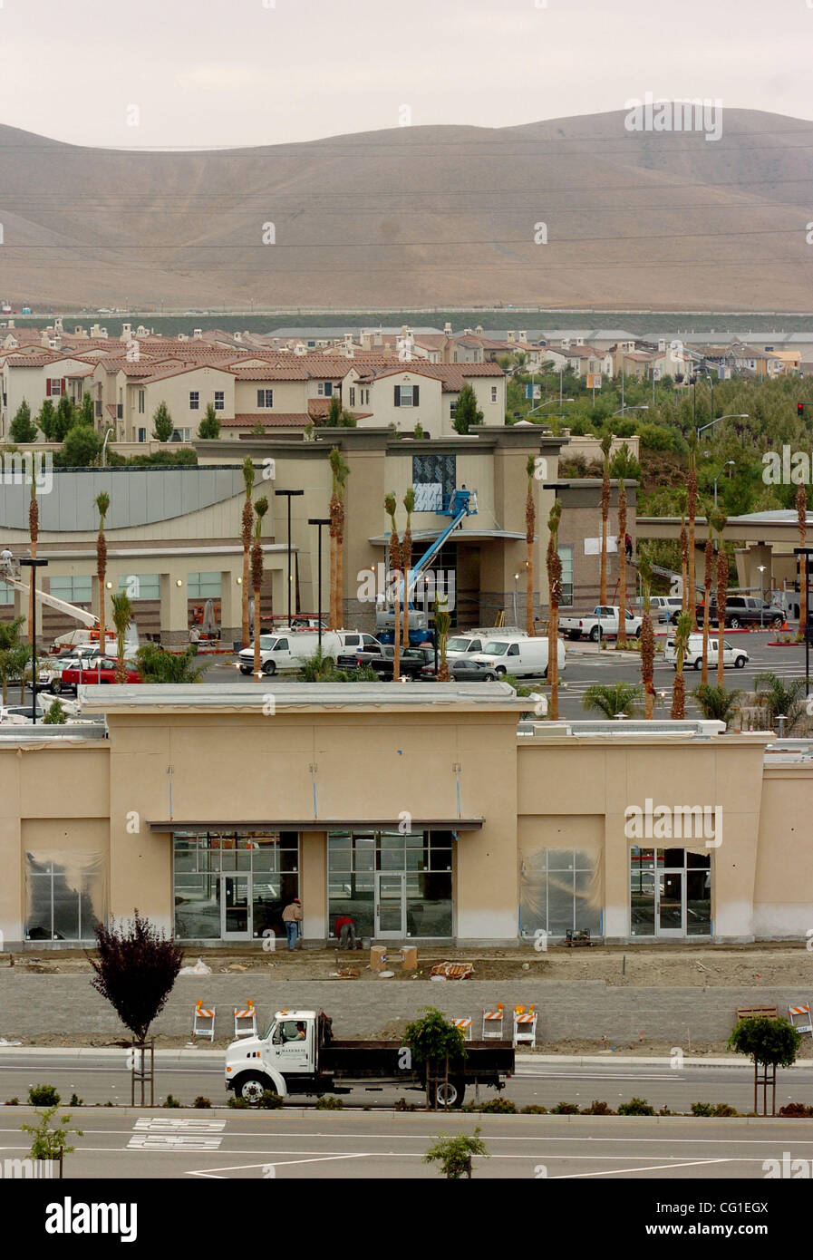 Construction continues at "The Plaza at Gale Ranch" new shopping center ...
