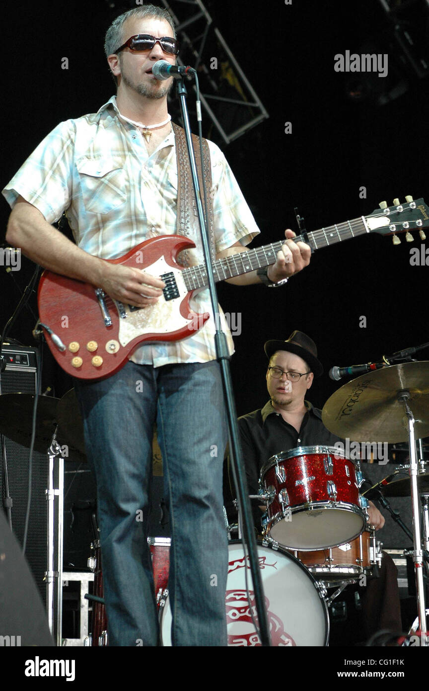 Singer JJ Grey performs at the Walnut Creek Amphitheatre in Raleigh, NC ...