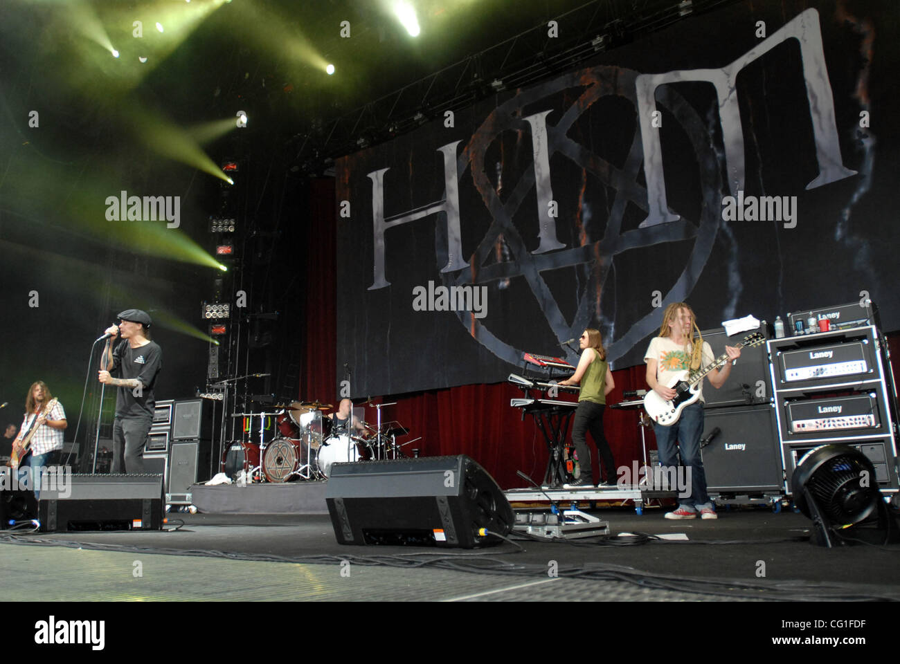 Aug. 13, 2007 Raleigh, NC; USA, (L-R) Bass Guitarist MIKKO "MIGE ...