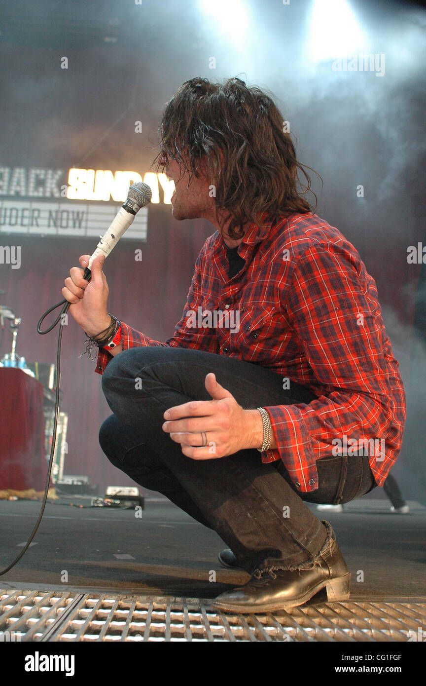 Rock Band, Taking Back Sunday, performs at the Walnut Creek ...
