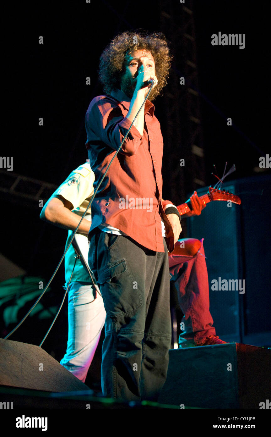 Aug 18, 2007 - San Francisco, CA, USA - Singer ZACK DE LA ROCHA and ...
