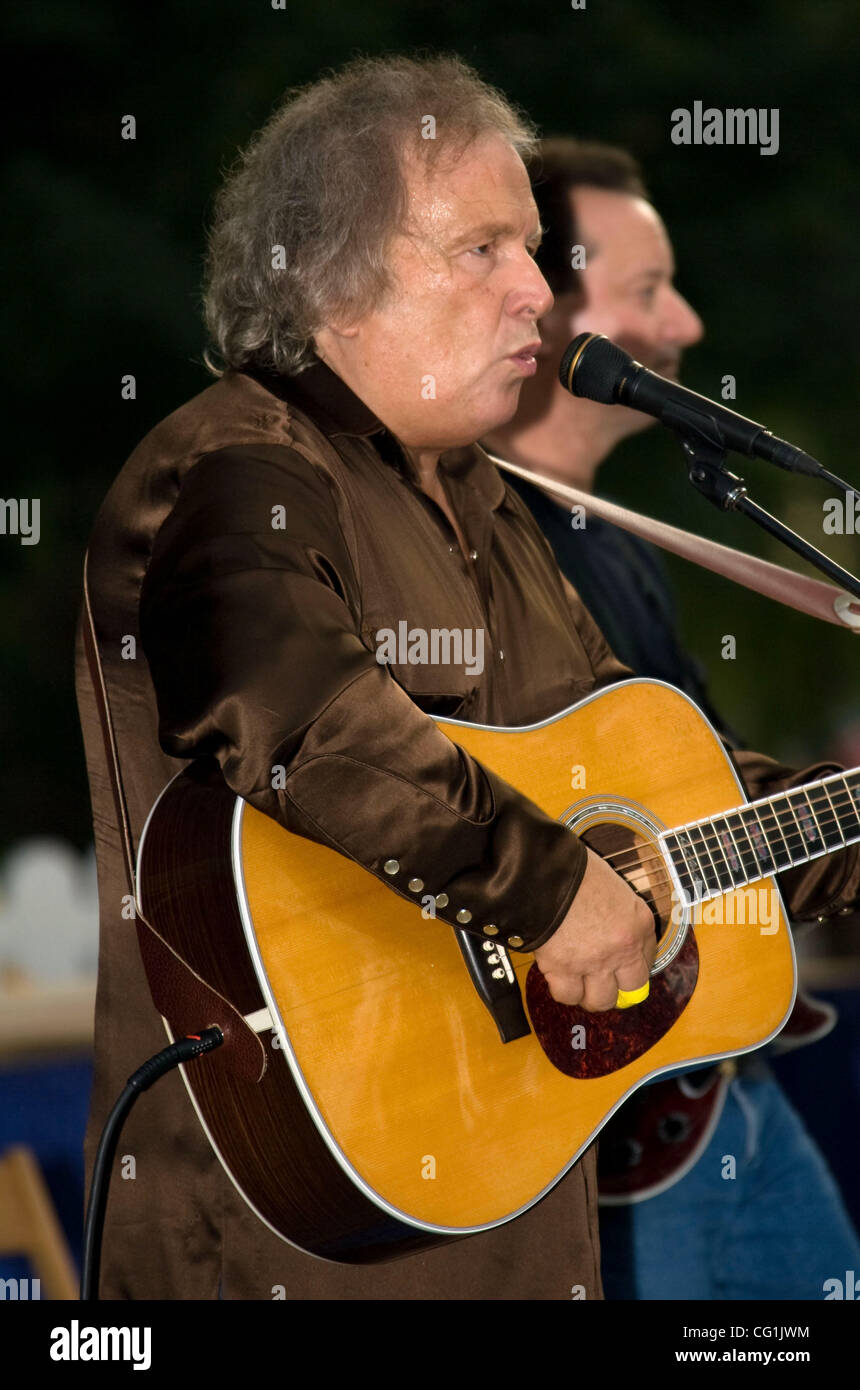 Aug 19, 2007 - Des Moines, IA, USA - Rock and Roll legend DON MCLEAN ...