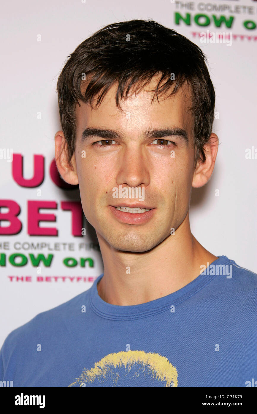 Aug 20, 2007 - West Hollywood, California, USA - Actor CHRIS GORHAM at ...