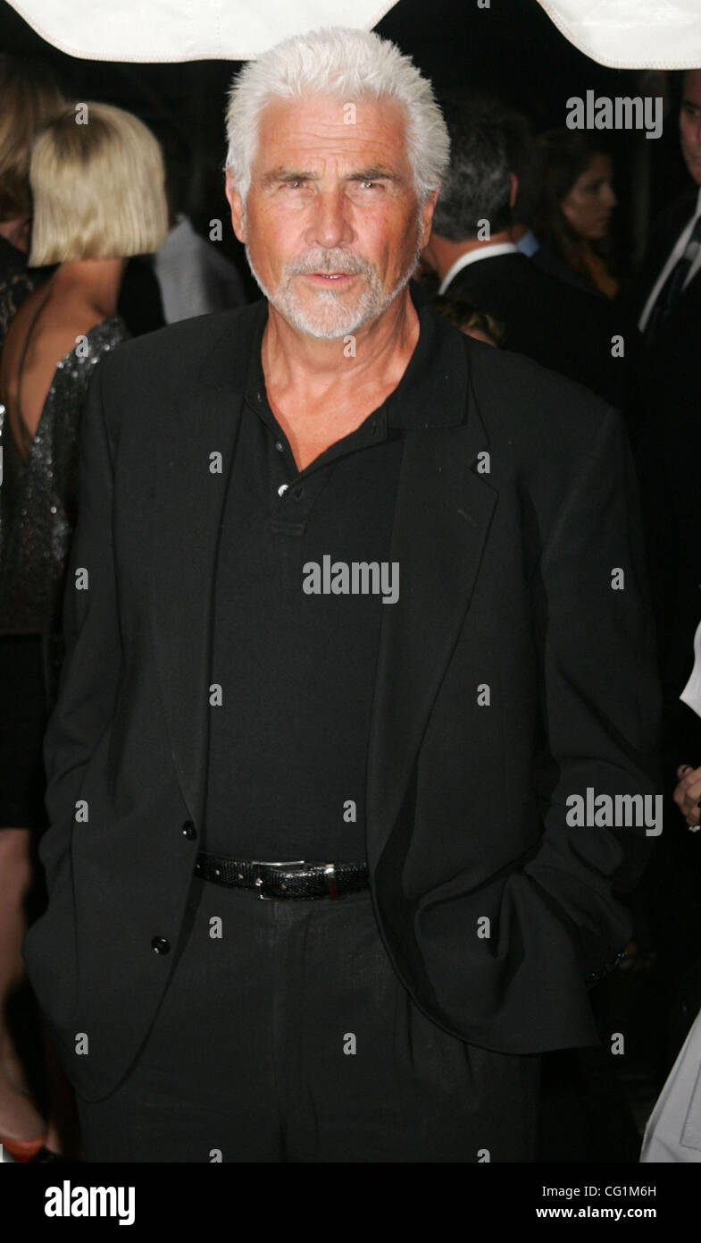 Aug 22, 2007 - New York, NY, USA - Actor JAMES BROLIN at the arrivals ...
