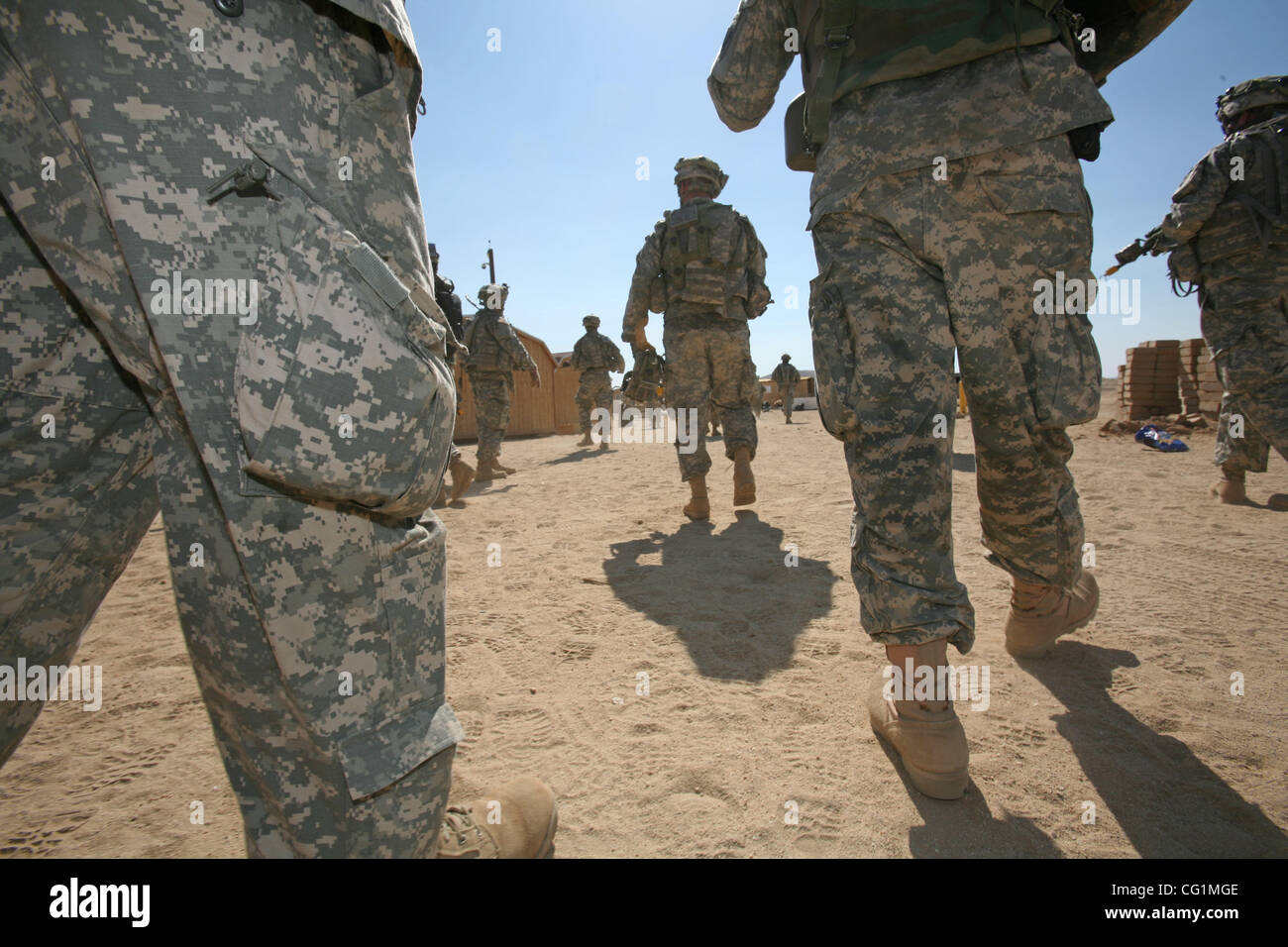 Aug 22, 2007 - Fort Irwin, CA, USA - Soldiers from the 1st Brigade ...