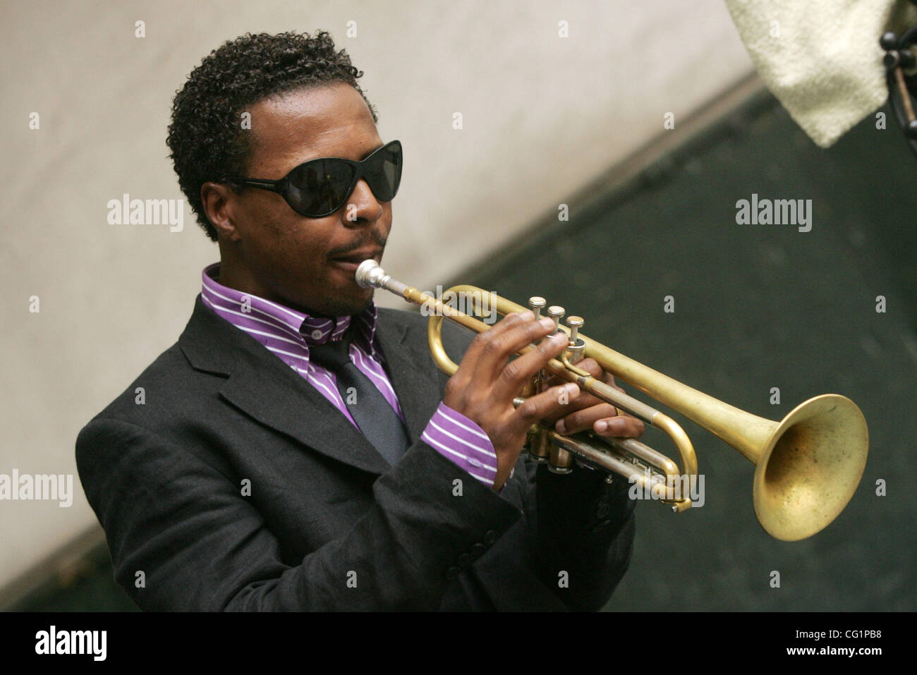 Aug 25, 2007 - New York, NY, USA - Trumpet player ROY HARGROVE performs ...