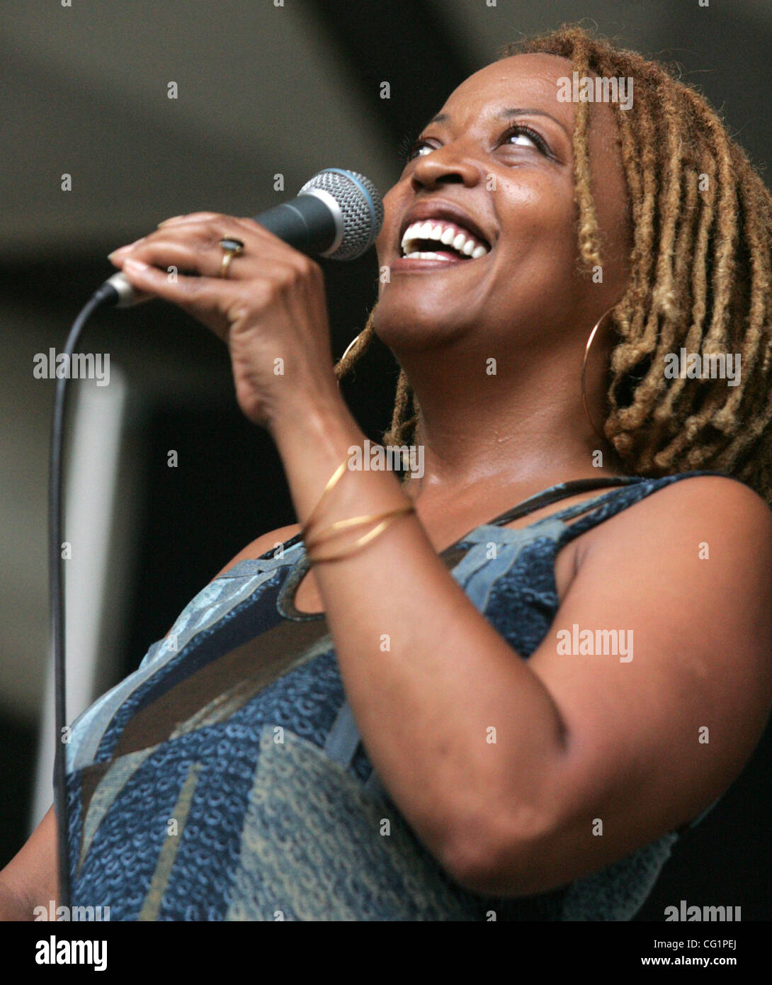 Aug 25, 2007 - New York, NY, USA - Singer CASSANDRA WILSON performs at ...