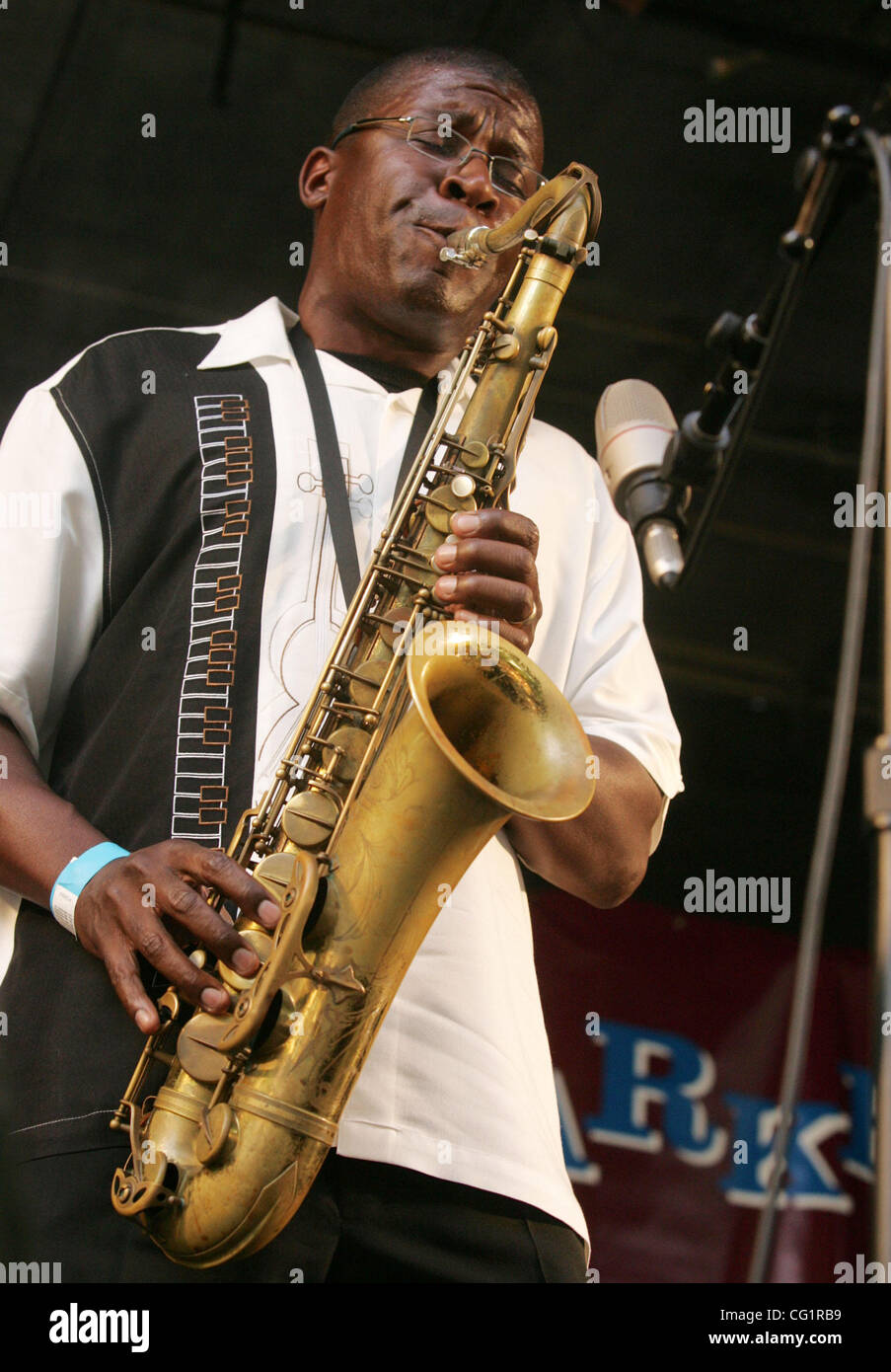 Aug 26, 2007 - New York, NY, USA - Saxophonist TODD WILLIAMS performs ...
