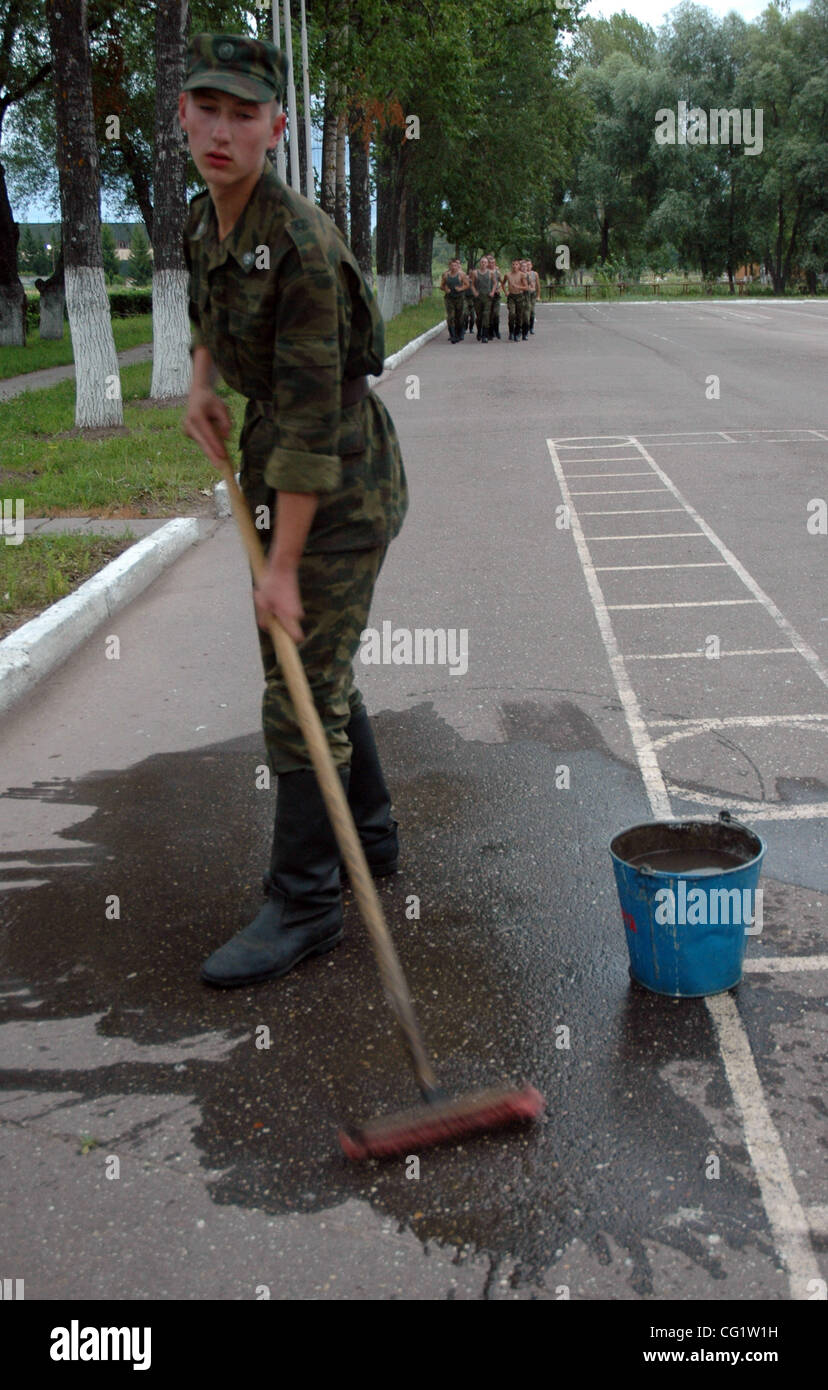 Russian army young soldiers. Cleaning the territory of the military ...