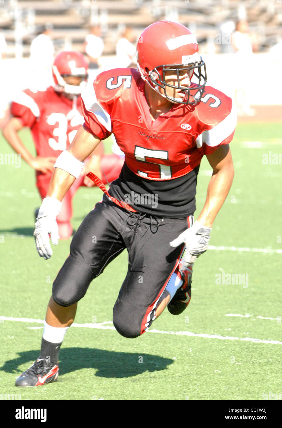 Skyline High School varsity football player Jordan Norris (#5) works ...