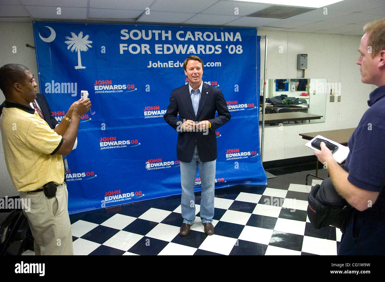 Democratic presidential candidate Sen. John Edwards of North Carolina ...