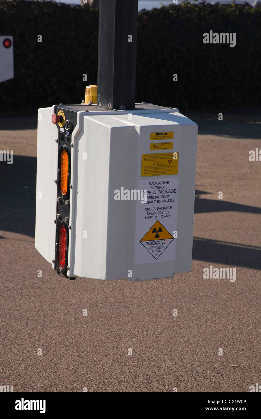 California's National guard demos The VACIS® 3 portable X-RAY machine ...