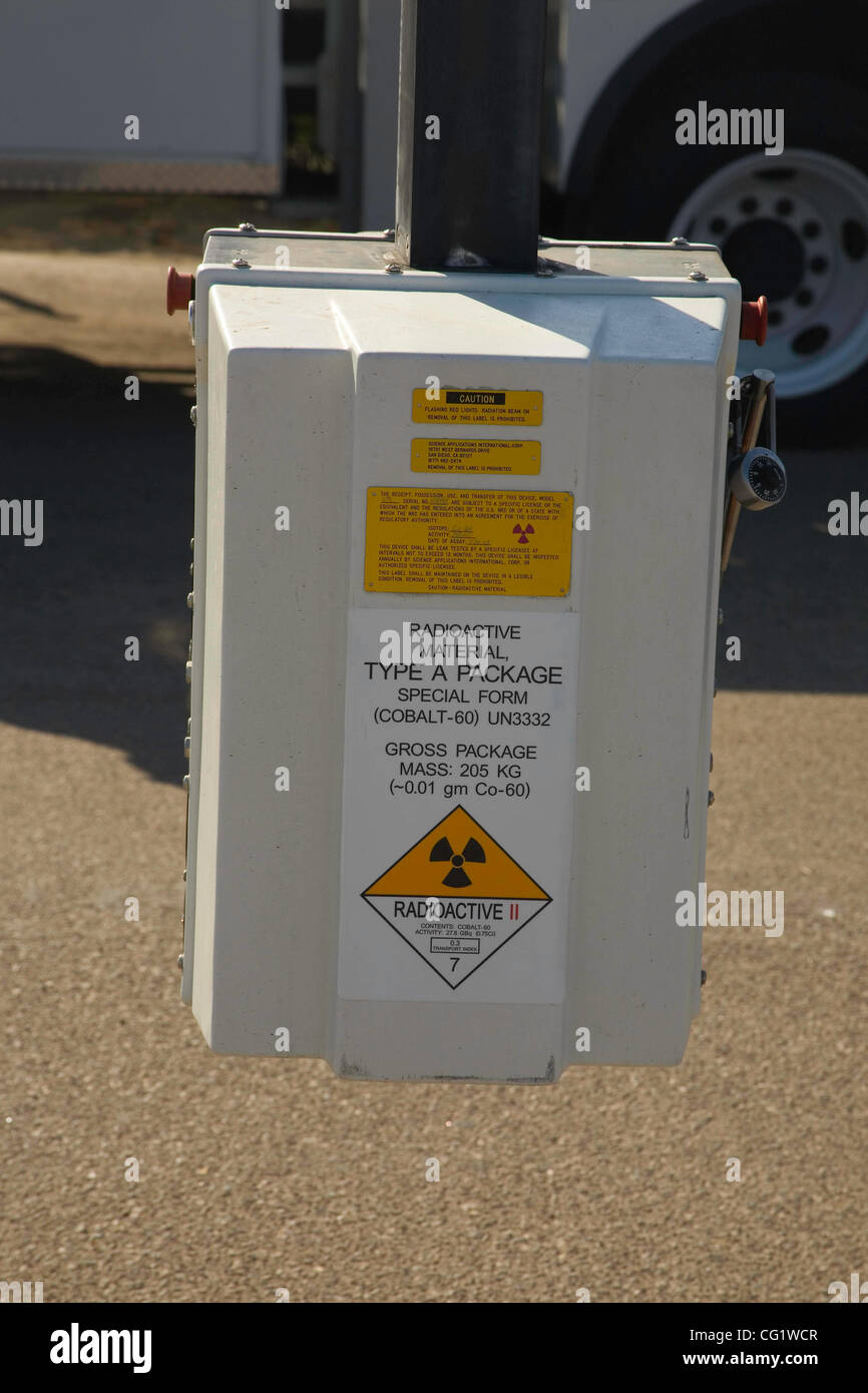 California's National guard demos The VACIS® 3 portable X-RAY machine ...