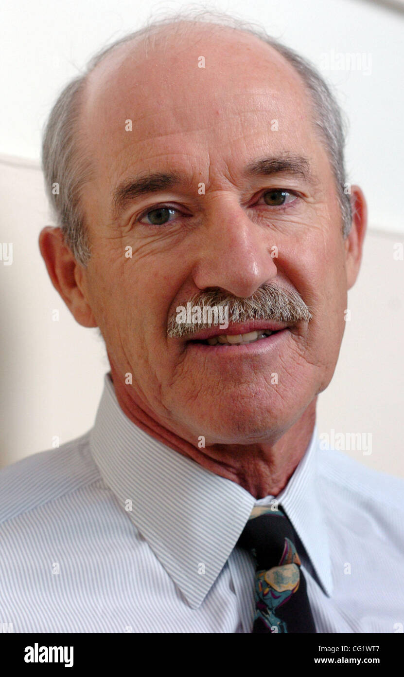 Financial planner Jerry Mosher on Friday, August 31, 2007, in Lafayette ...