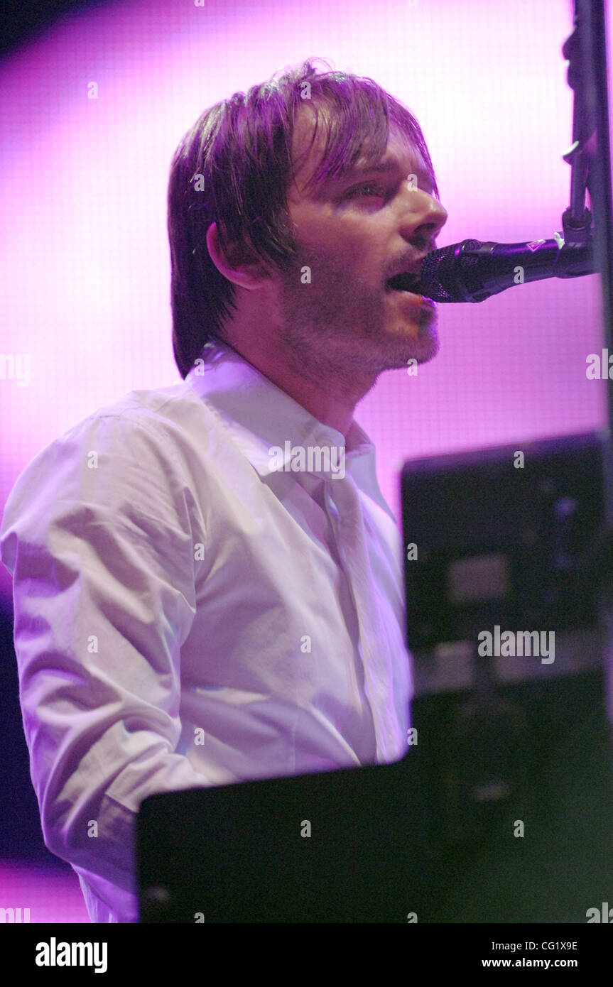 Apr. 29, 2007 - Indio, California, USA -Musician JEAN-BENOIT DUNCKEL of ...
