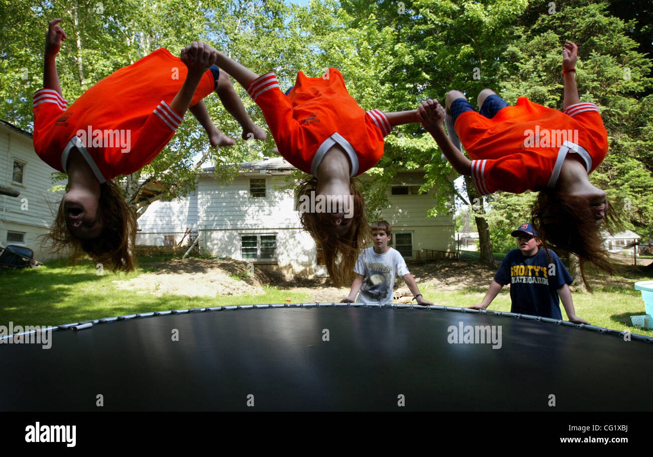 Buffalo mn 6 17 20003 durst quadruplets hi-res stock photography and ...