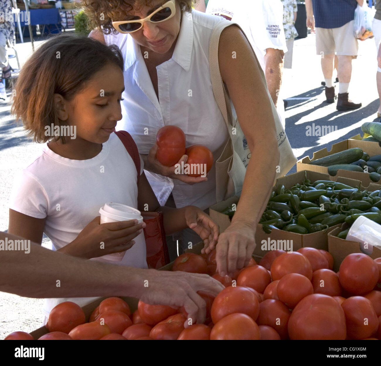 Cinzia Pera and granddaughter, Desiree Harris, pick out Shady Lady ...
