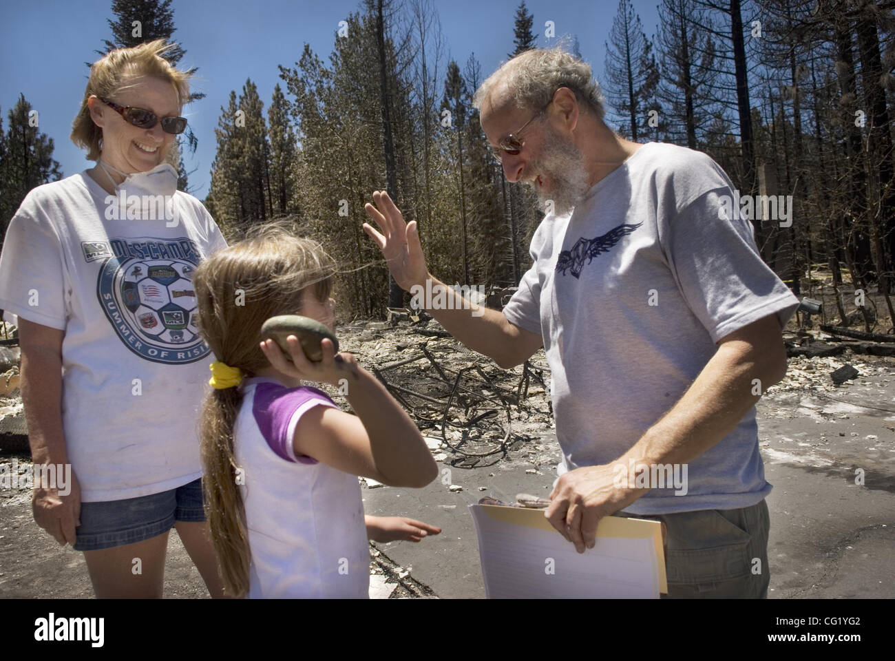 JUMP - HOLD FOR BOWMAN STORY Harold Singer gives a high-five to his ...
