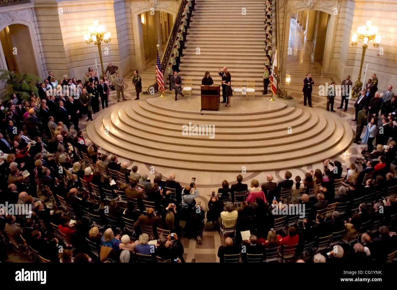 With his wife, Anne Gust at his side, Jerry Brown is sworn in as ...