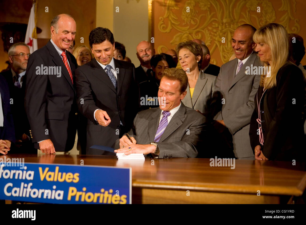 Senate Republican leader, Dick Ackerman, R-Irvine and Speaker Fabian ...