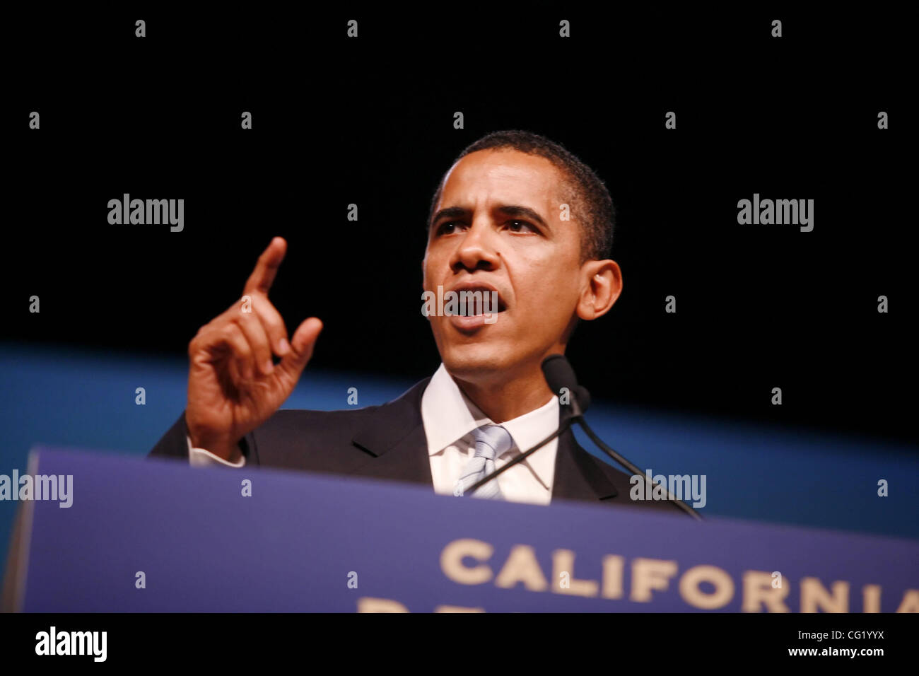 Senator Barack Obama makes his speech during day two of the California ...