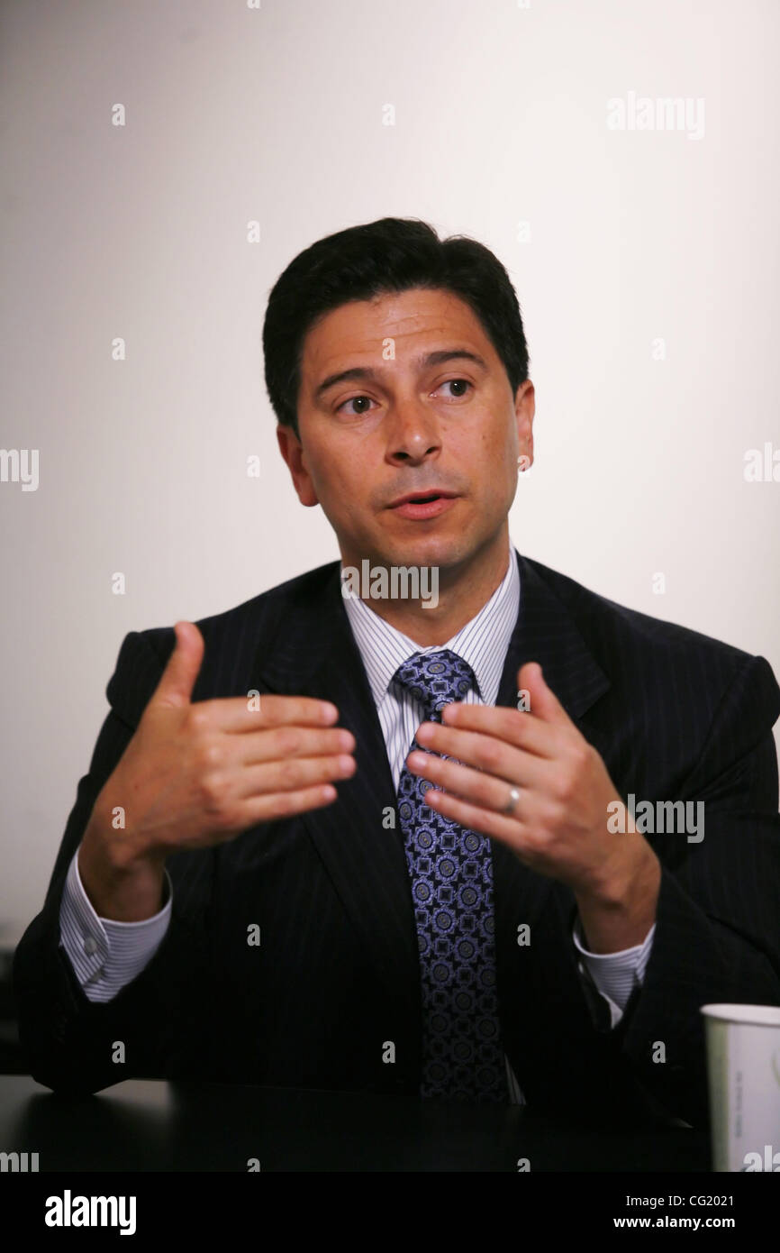 Speaker Fabian Nunez, speaks the the Sacramento Bee Capitol bureau ...