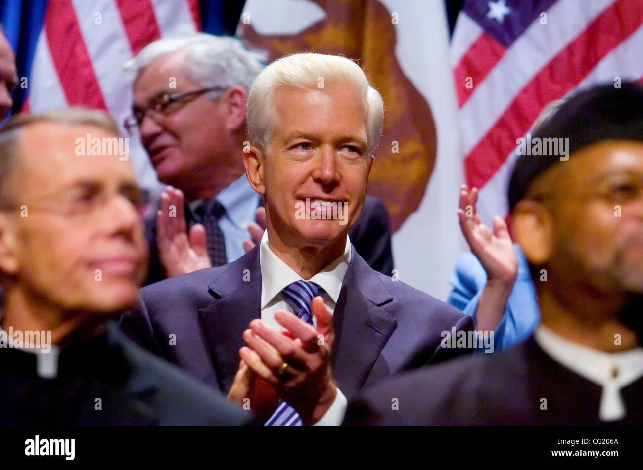 Moved to ftp:sacbee, MCT, AP, Zuma Former California Governor, Gray ...