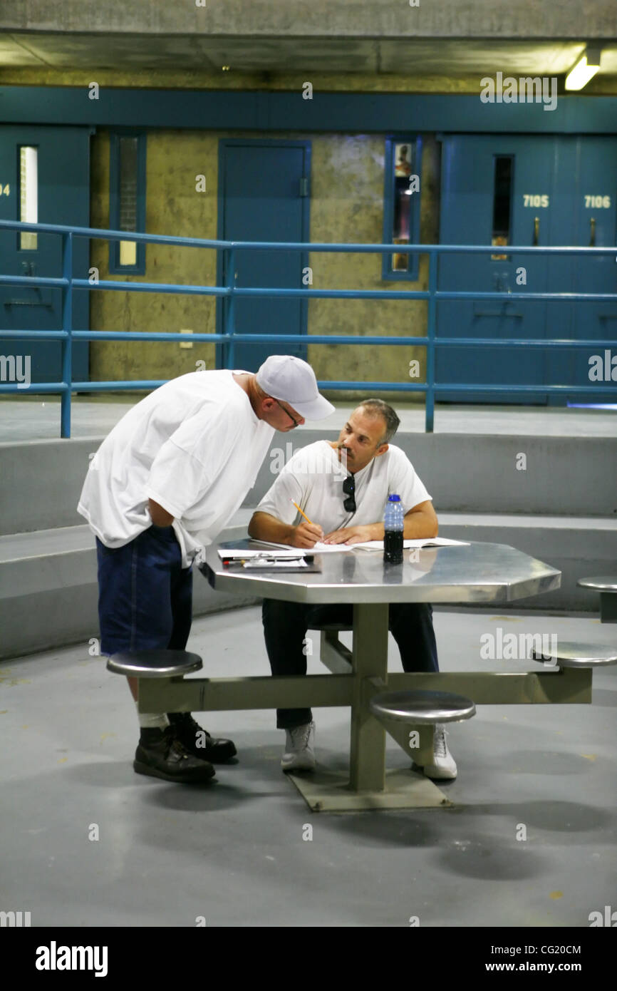California state prison in sacramento hi-res stock photography and ...