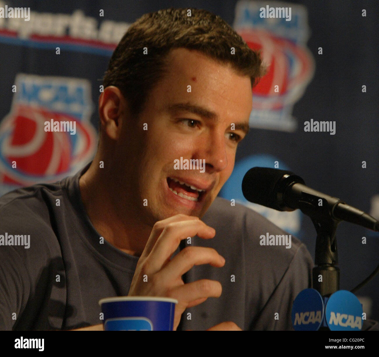 Washington Coach Tony Bennett Talks About Tomorrows Game During A Press Conference During The