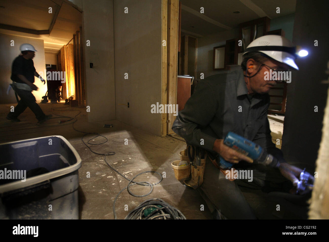 Factory workers homes hi-res stock photography and images - Alamy