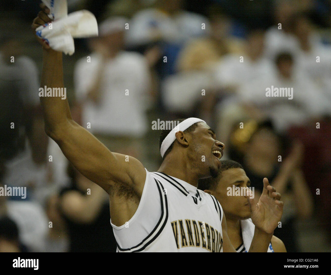 MCT ZUMA 031507 Vanderbilt's Shan Foster cheers on his team as they ...