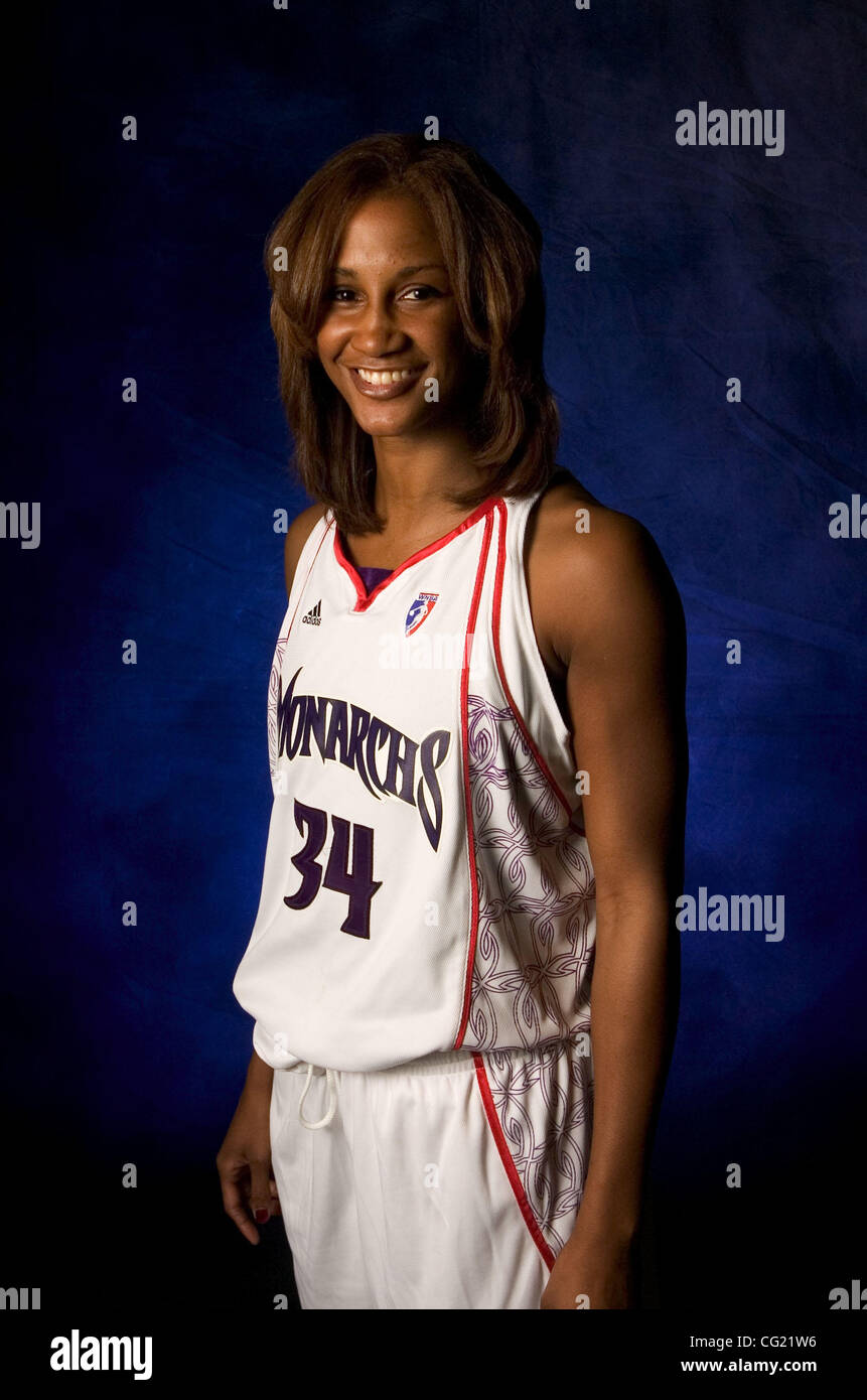 Sacramento Monarch Adrian Williams photographed Tuesday, May 15, 2007 ...