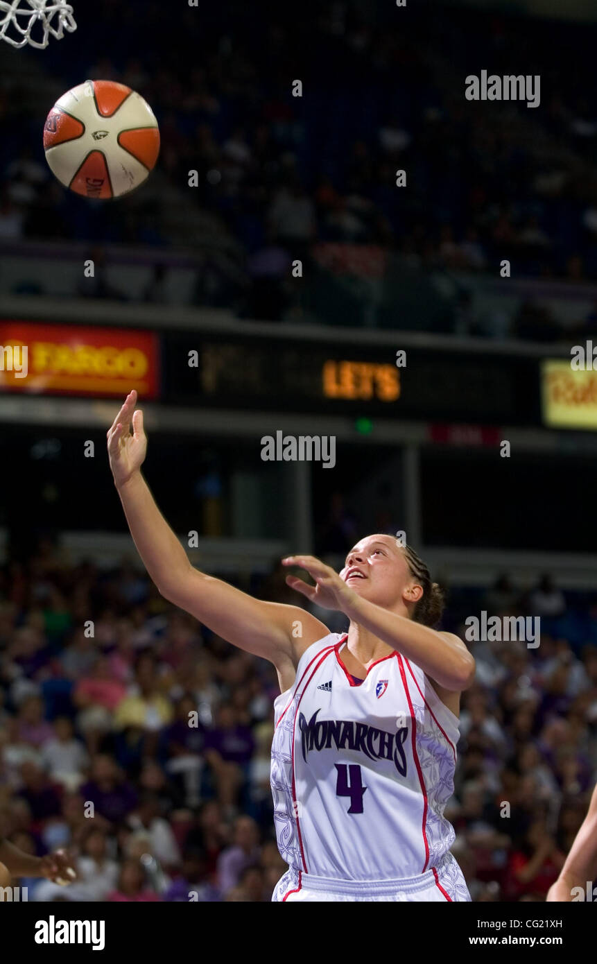 Sacramento Monarch Kristin Haney lays up two against the San Antonio ...