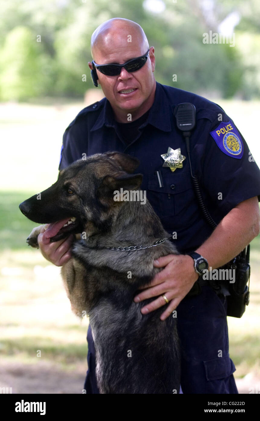 Sacramento Police Department K9 officer Gary Dahl praises his partner ...