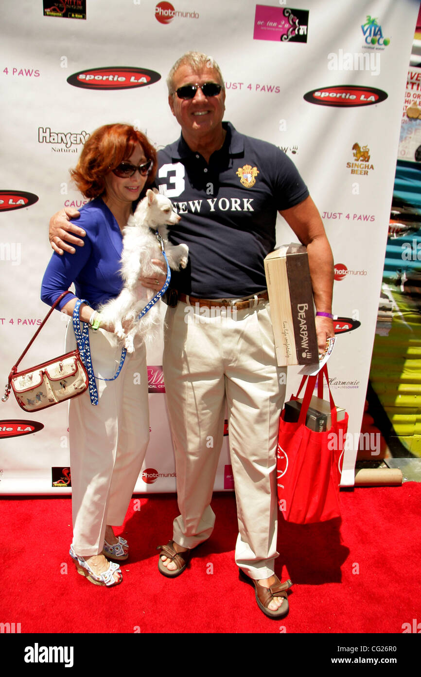 Reb brown and cisse cameron hi-res stock photography and images - Alamy