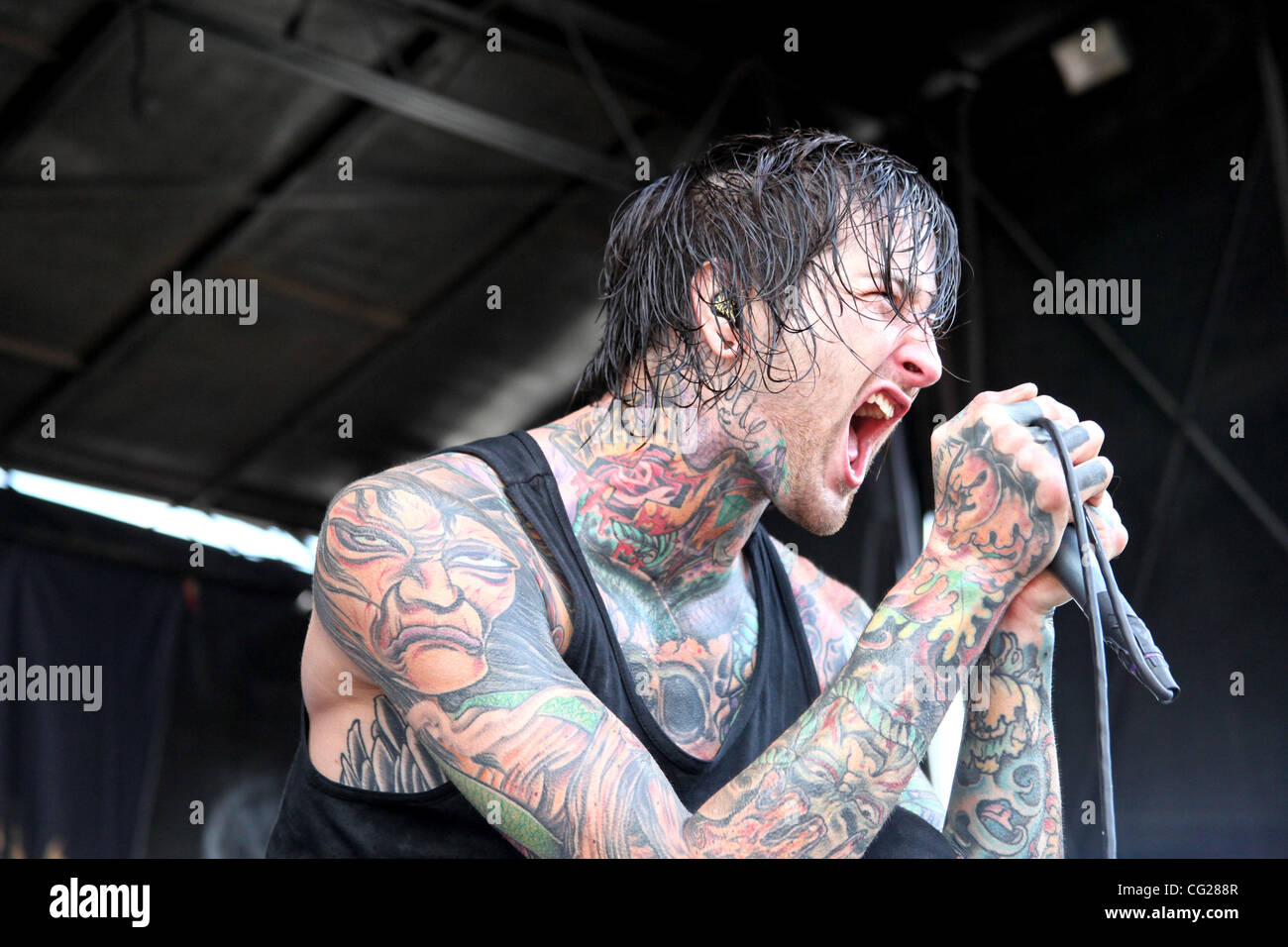 Mitch Lucker Screaming On Stage