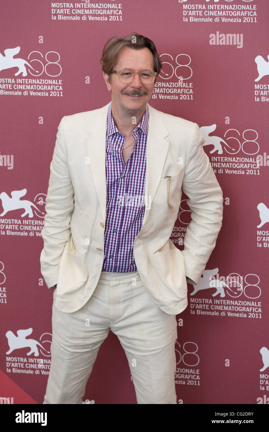 Sept. 5, 2011 - Venice, Italy - actor Gary Oldman during photo call ...