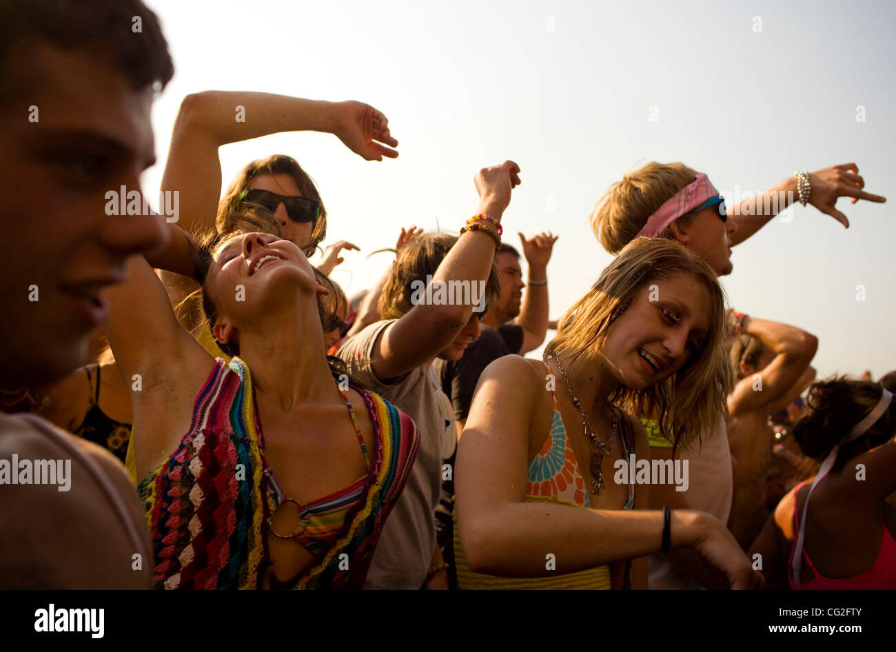 Sept. 11, 2011 - Gorge, Washington, United States - Rave dance party at ...